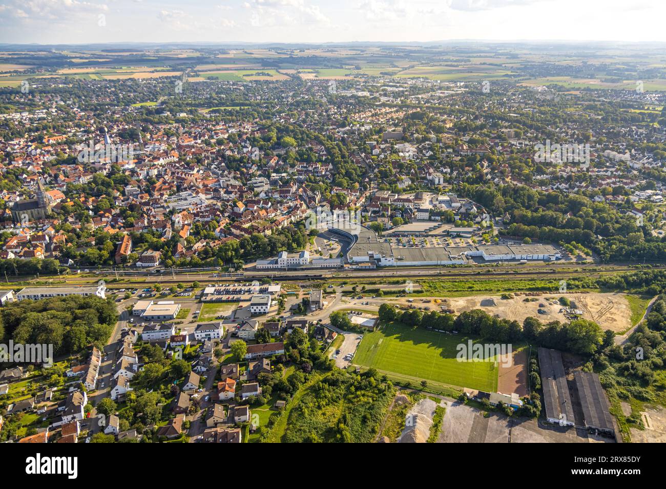 Shopping center am bahnhof hi-res stock photography and images - Alamy