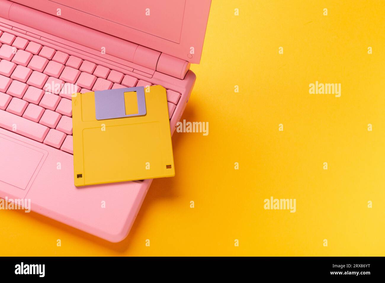 Old laptop and floppy disk hi-res stock photography and images - Alamy