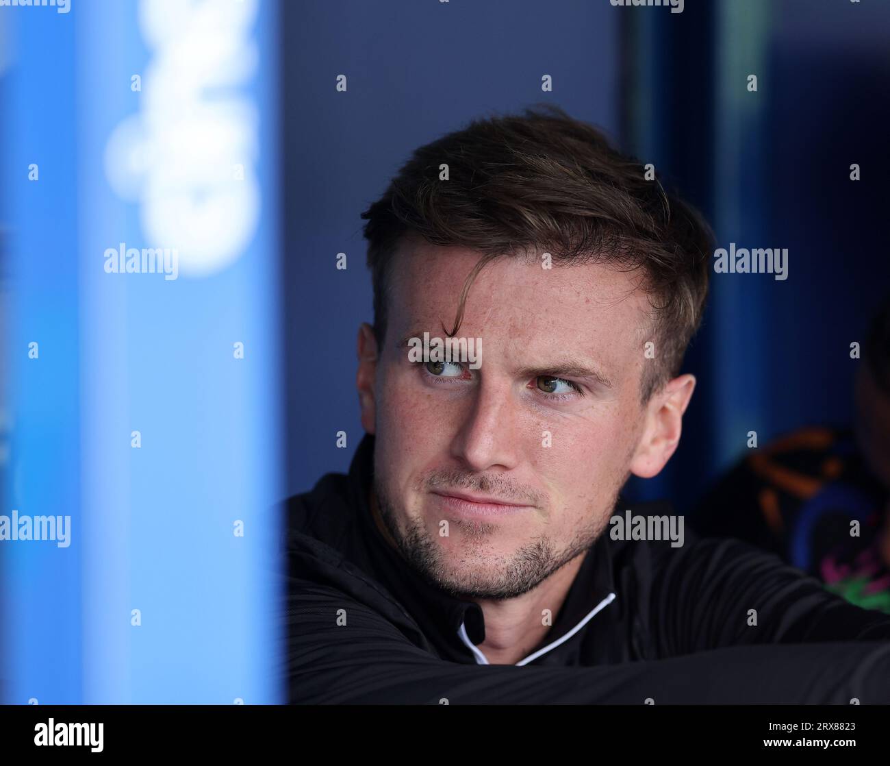 Rob holding crystal palace hi-res stock photography and images - Alamy
