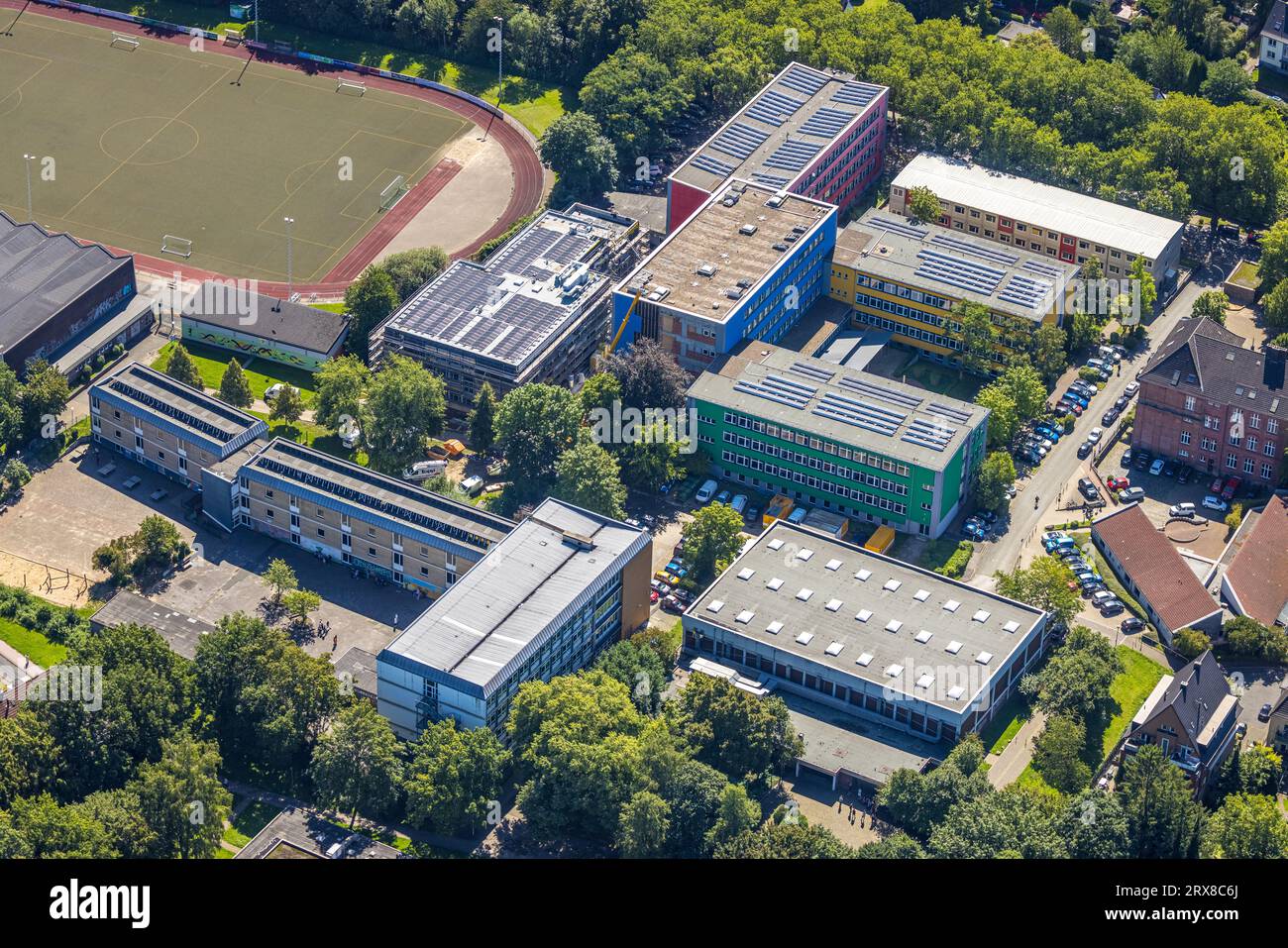 Husemannstrasse school center hi-res stock photography and images - Alamy