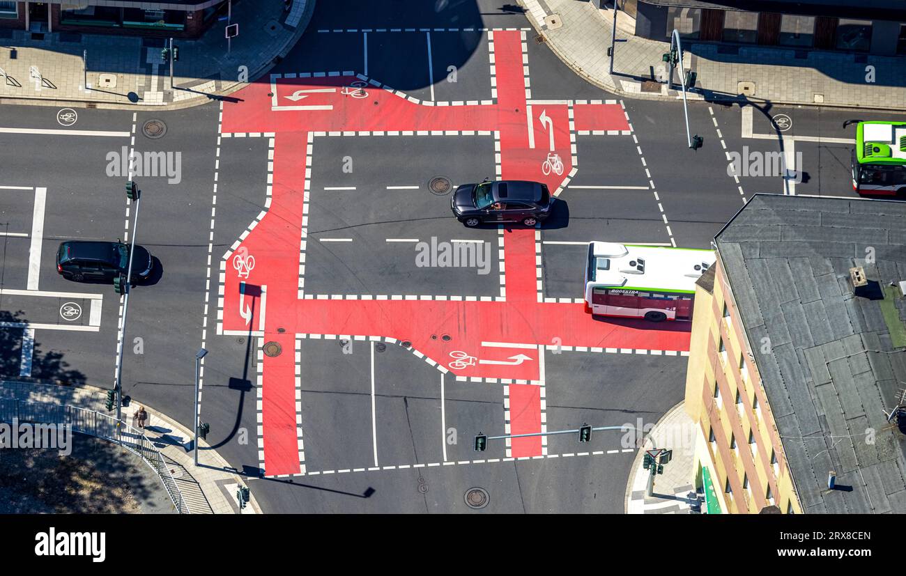 Red bike path crossing on ardeystrasse corner pferdebachstrasse hi-res ...