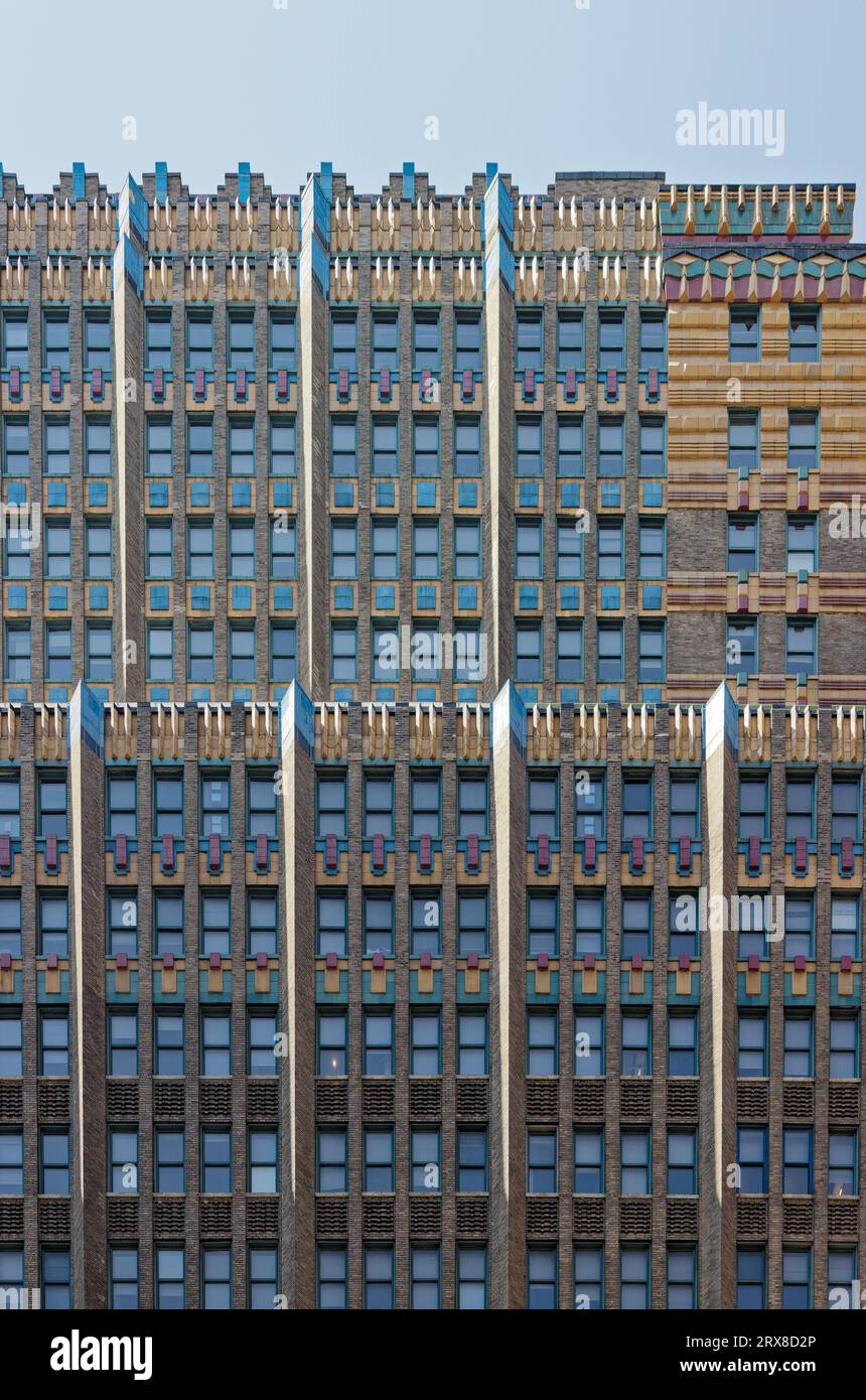 Much of 2 Park Avenue’s Art Deco splendor is in the top floors of the ...