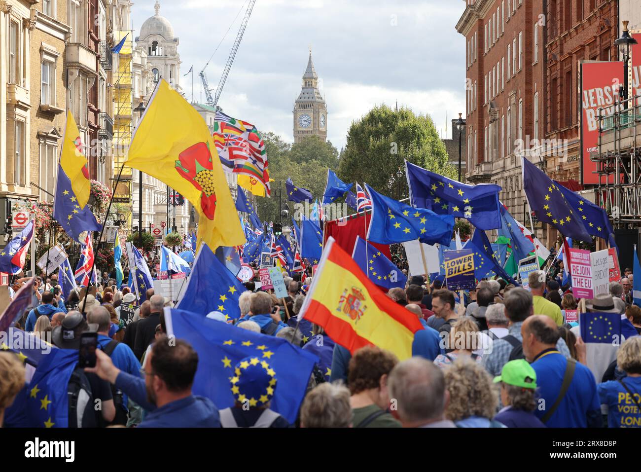 London, UK. 23rd September 2023. Pro EU supporters joined the National ...