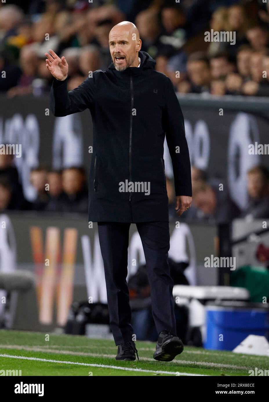 Erik ten hag looks on 2023 hi-res stock photography and images - Alamy