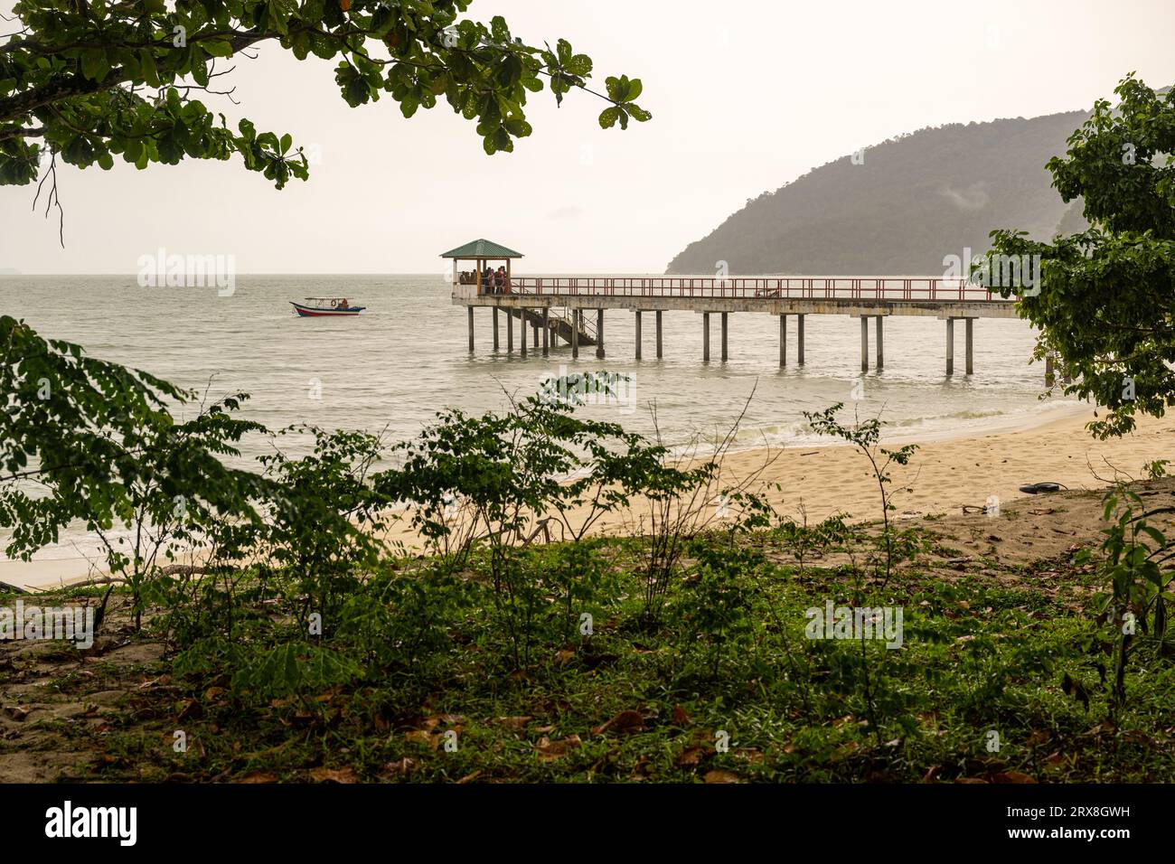 The Jetty at Pantai Keracut (Turtle Beach), Taman Negara Pulau Pinang ...
