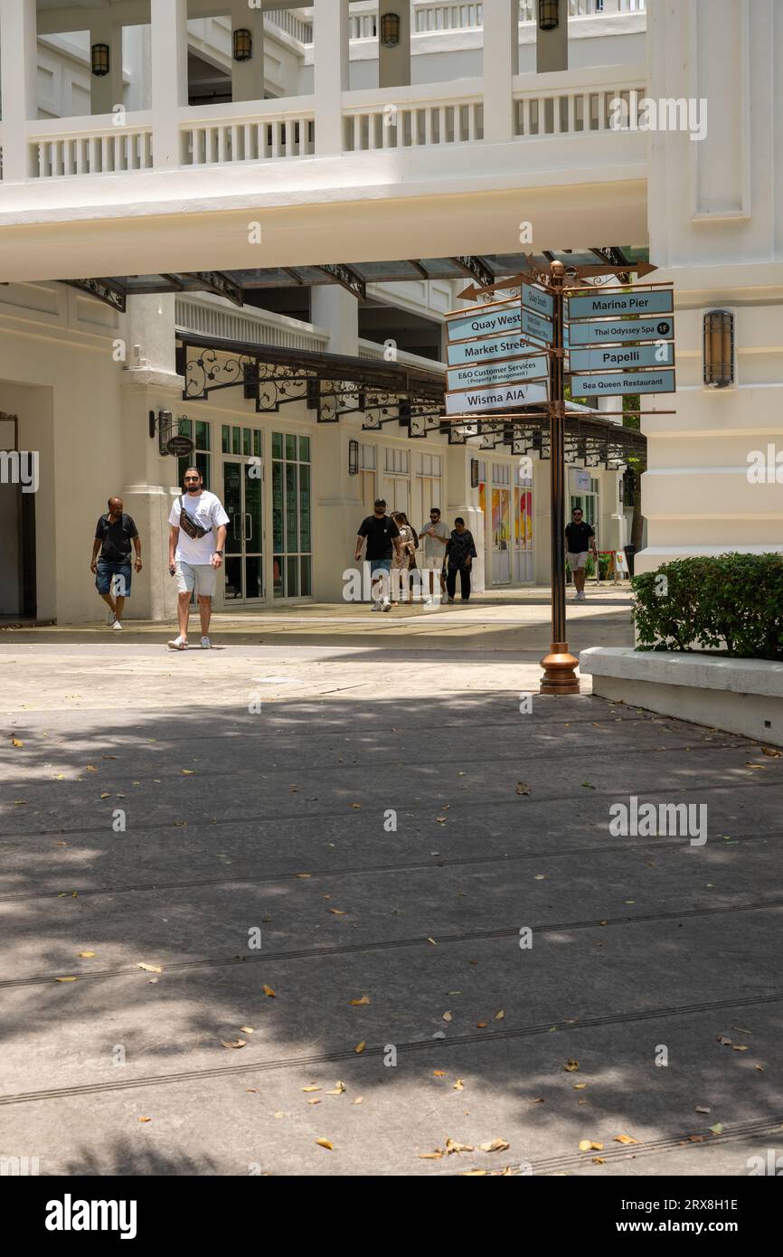 The walkway at Straits Quay, Penang, Malaysia Stock Photo - Alamy