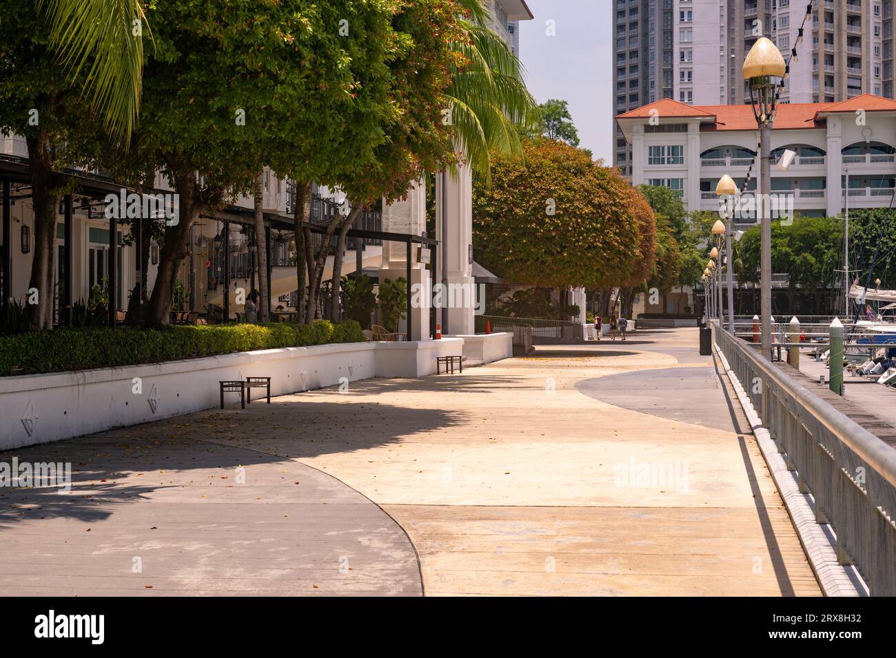 The walkway at Straits Quay, Penang, Malaysia Stock Photo - Alamy