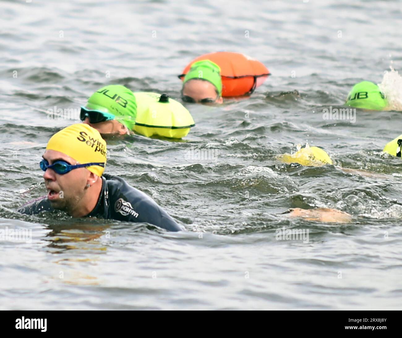 Swimmwes london hi-res stock photography and images - Alamy
