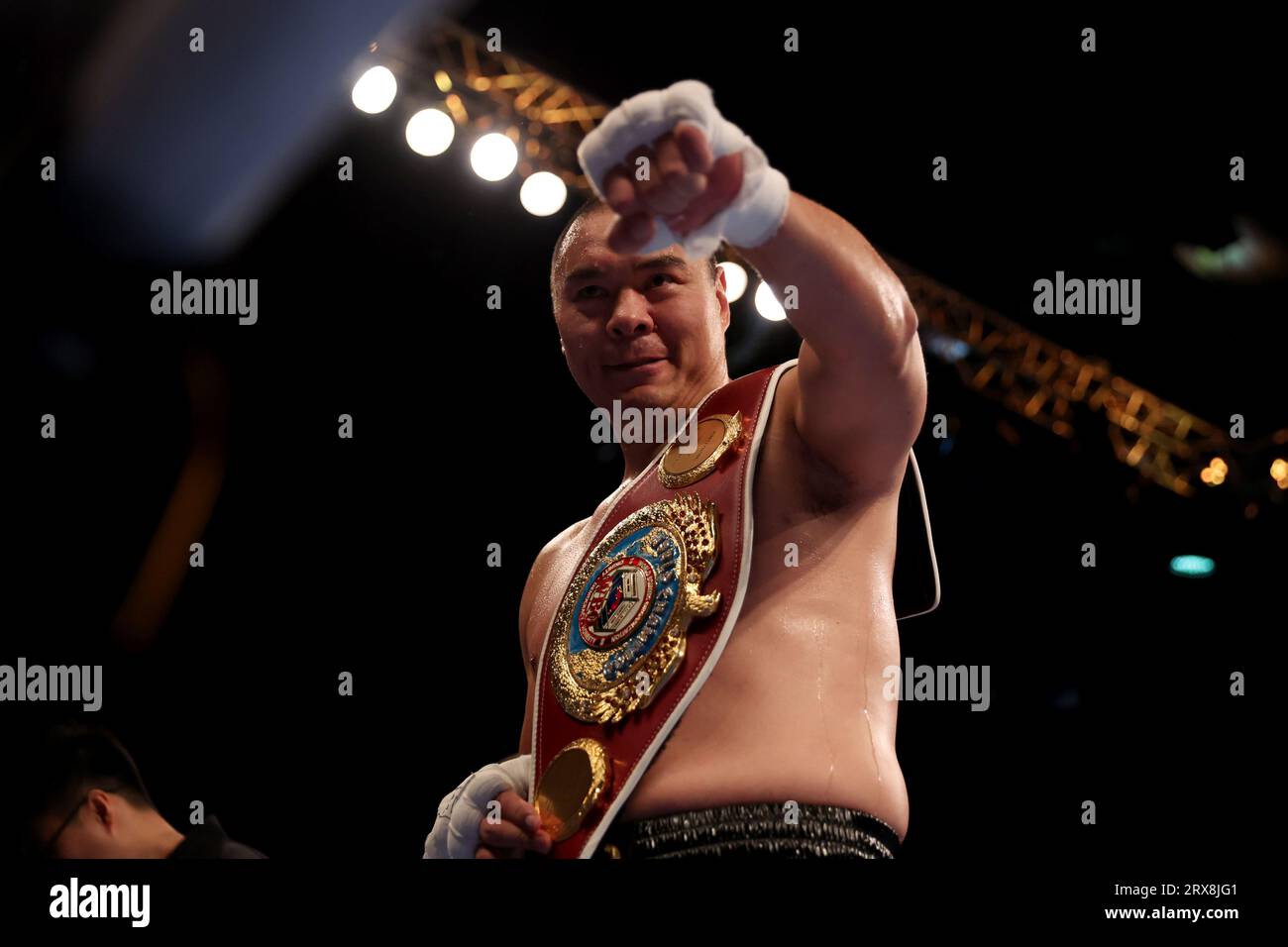 Zhilei Zhang celebrates after defeating Joe Joyce in the WBO 'Interim ...