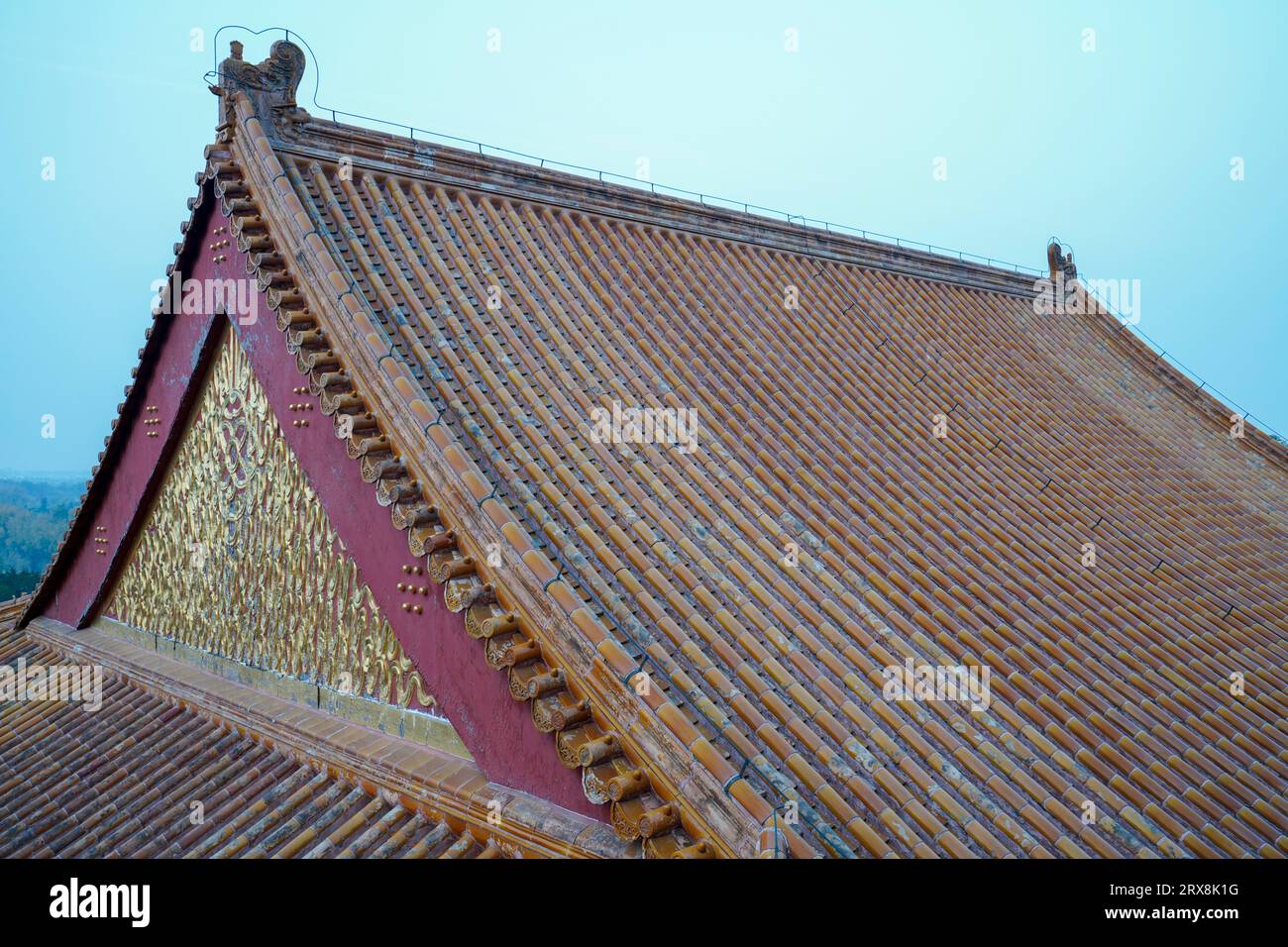 Chinese glazed roof tile ridge of Tibetan Buddhism Ancient Architecture ...