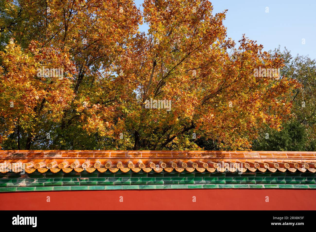 Red tile roof palace hi-res stock photography and images - Alamy