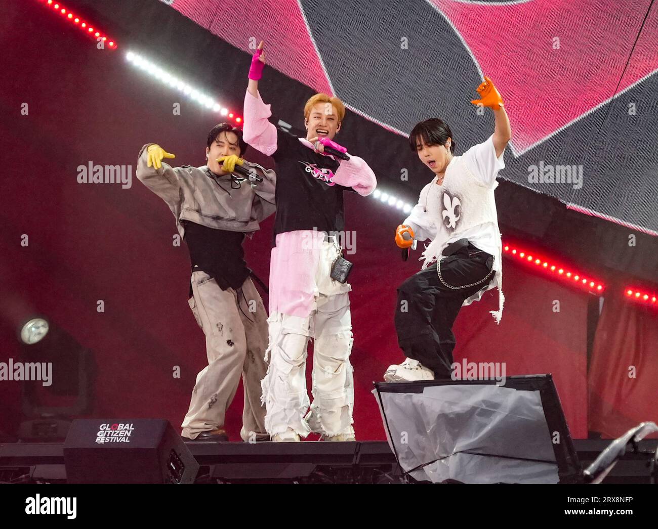 Bang chan stray kids hi-res stock photography and images - Alamy