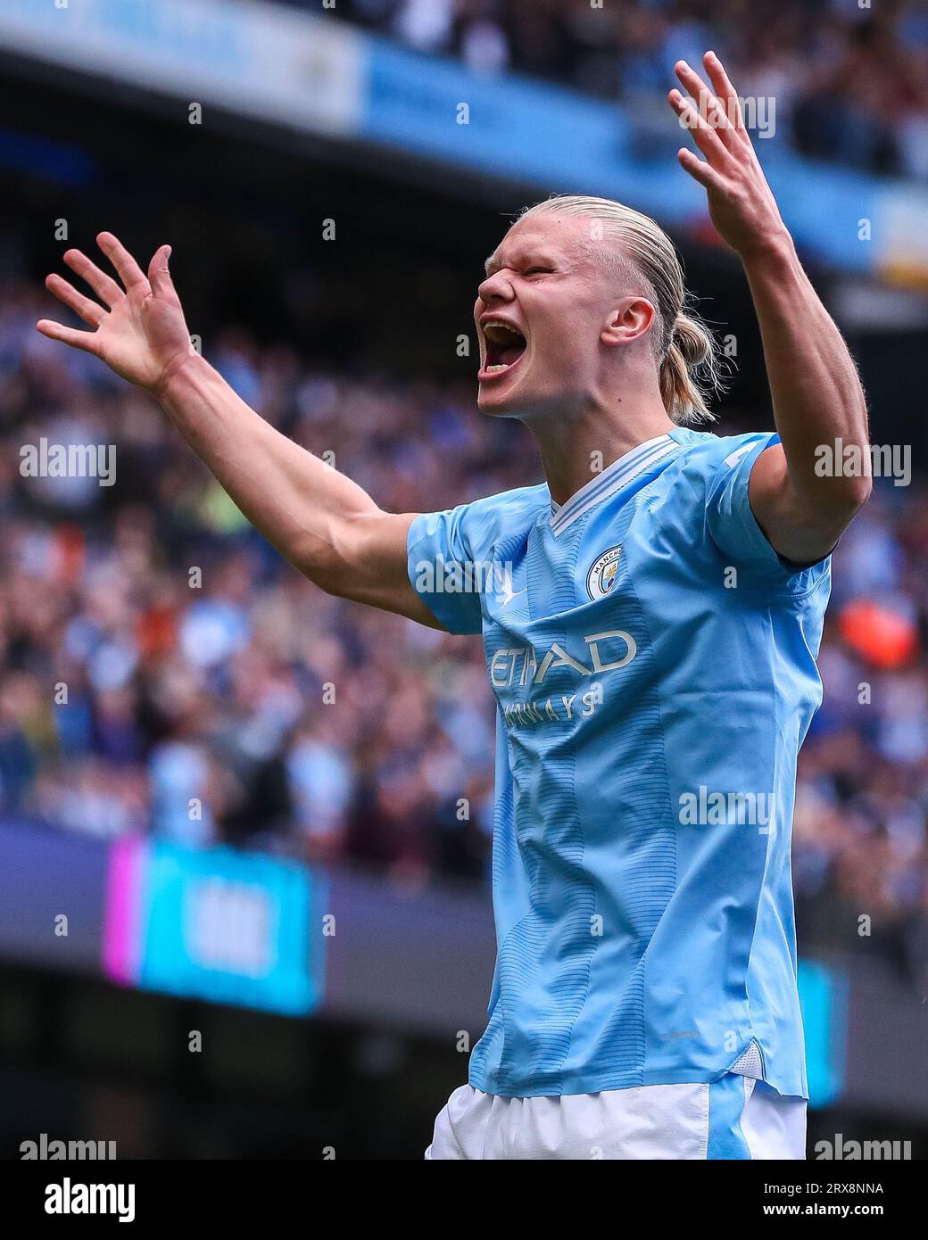 Erling Haaland of Manchester City celebrates his goal during the ...