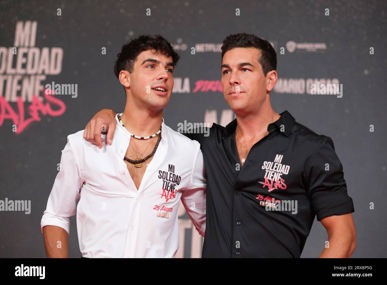 Mi Soledad Tiene Alas Madrid Photocall Featuring Oscar Casas Mario