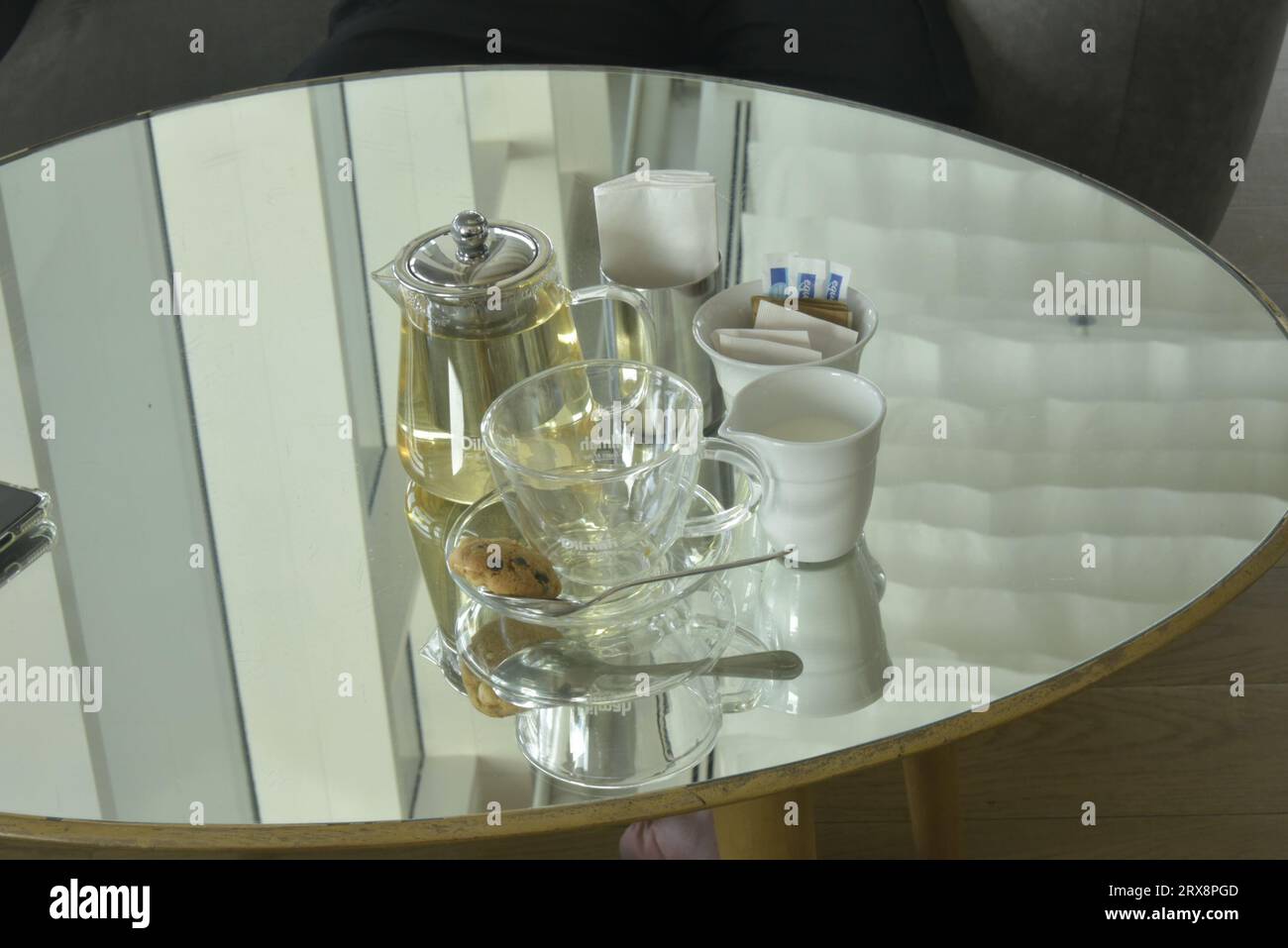 See in a mirror hi-res stock photography and images - Alamy