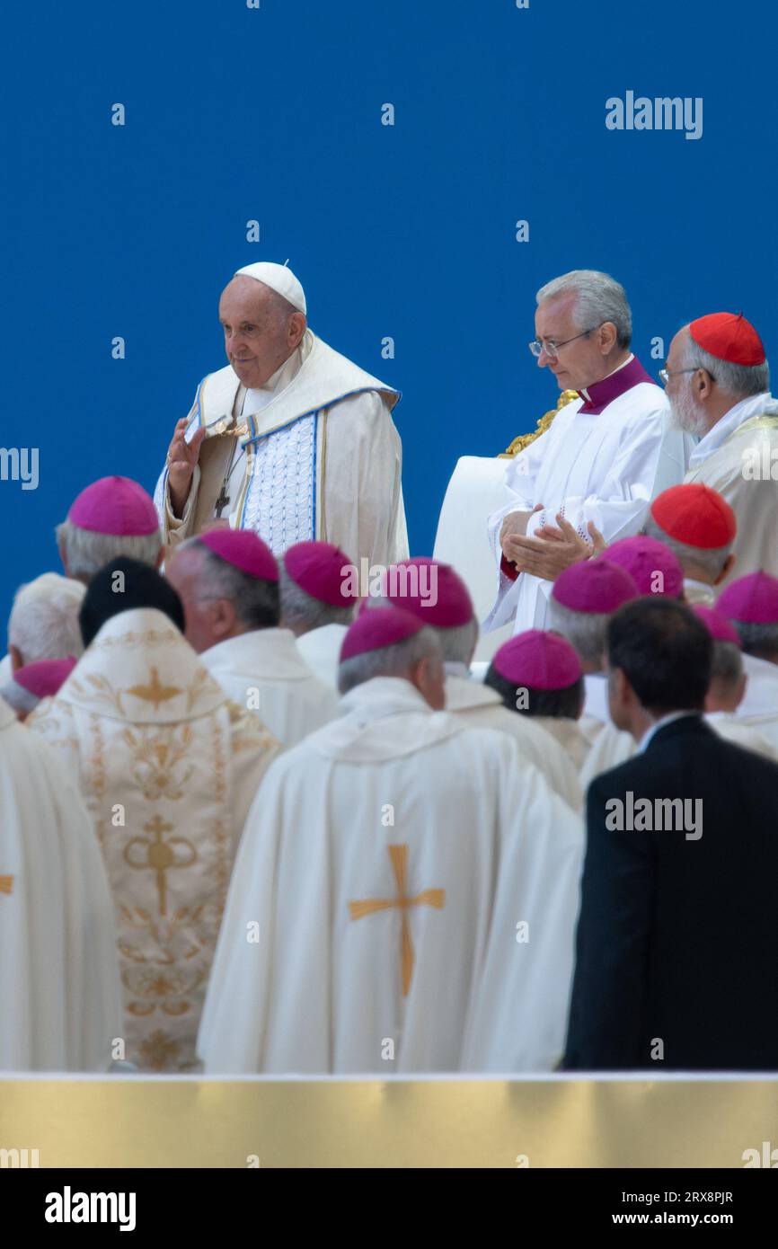 Marseille, France. 23rd Sep, 2023. Pope Francis celebrating mass at the ...