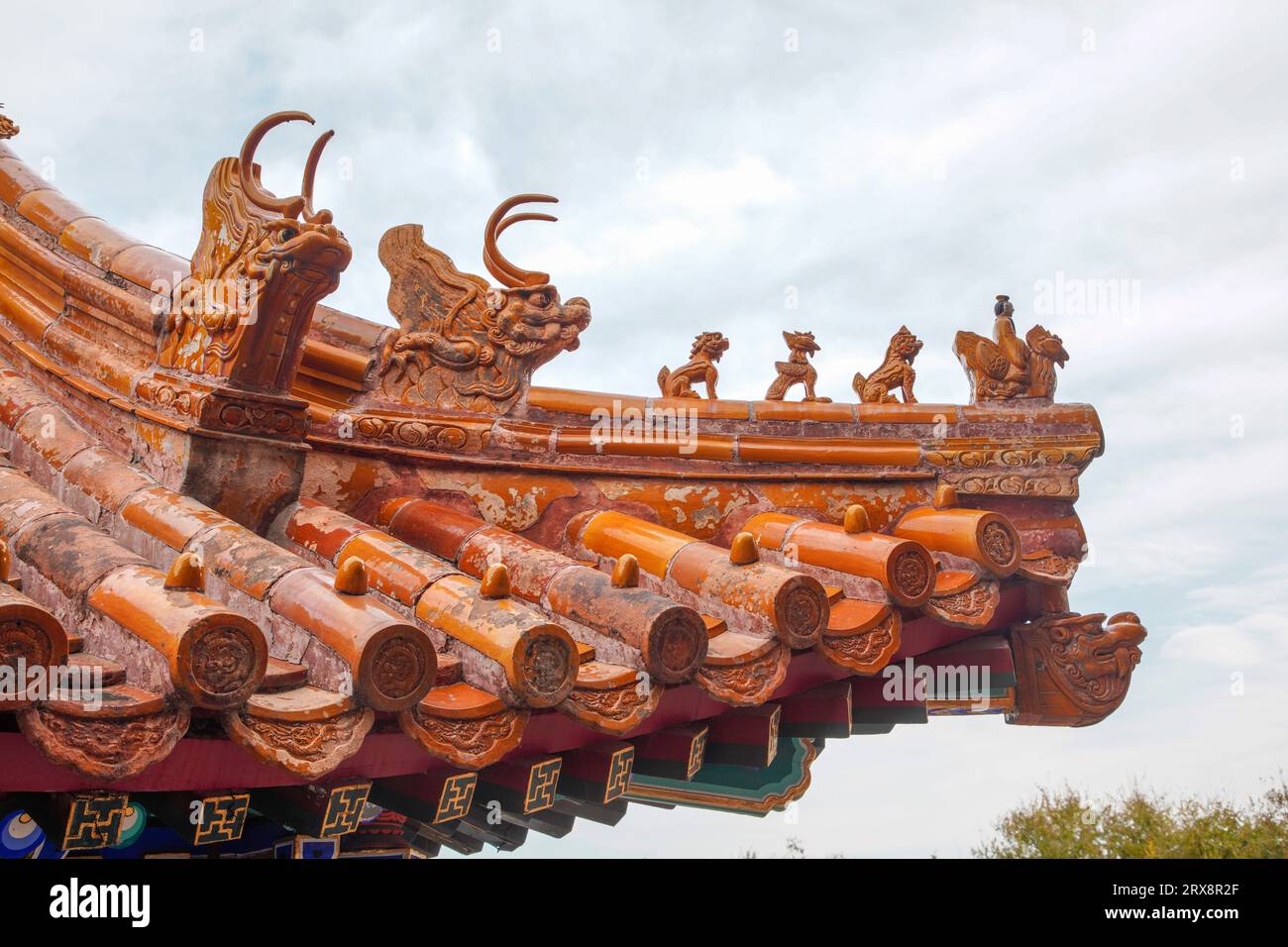 Auspicious Beasts on the Eaves of Tibetan Buildings in Summer Palace ...