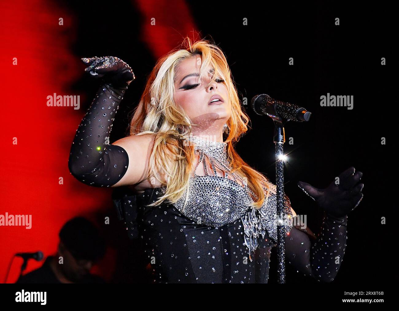 Bebe rexha live 2023 hi-res stock photography and images - Alamy