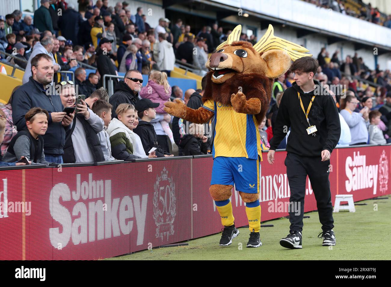 Mansfield town mascot hi-res stock photography and images - Alamy