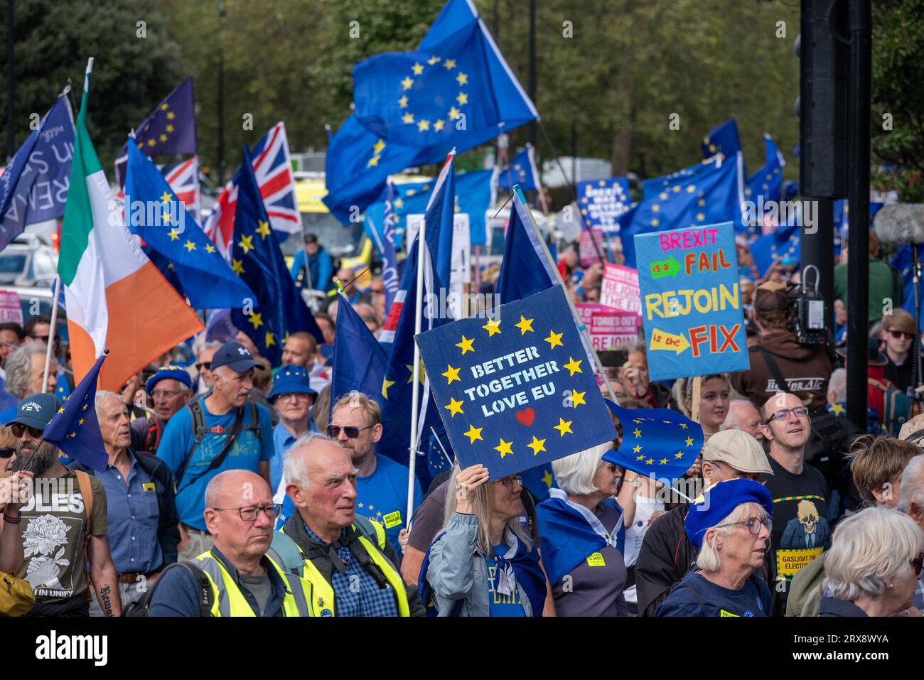 National rejoin eu march hi-res stock photography and images - Alamy