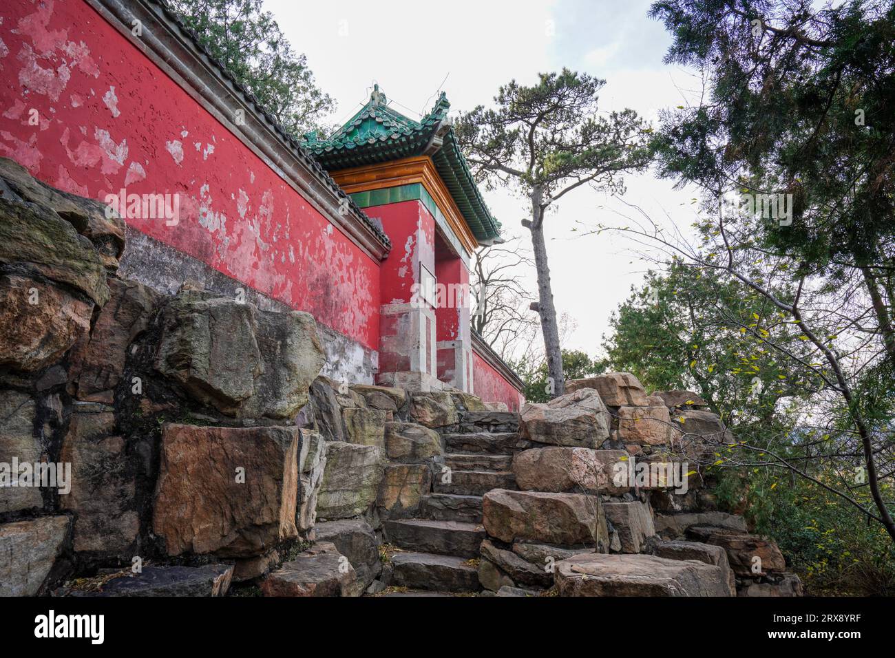 Gate of Yunhui Temple, Summer Palace, Beijing Stock Photo - Alamy