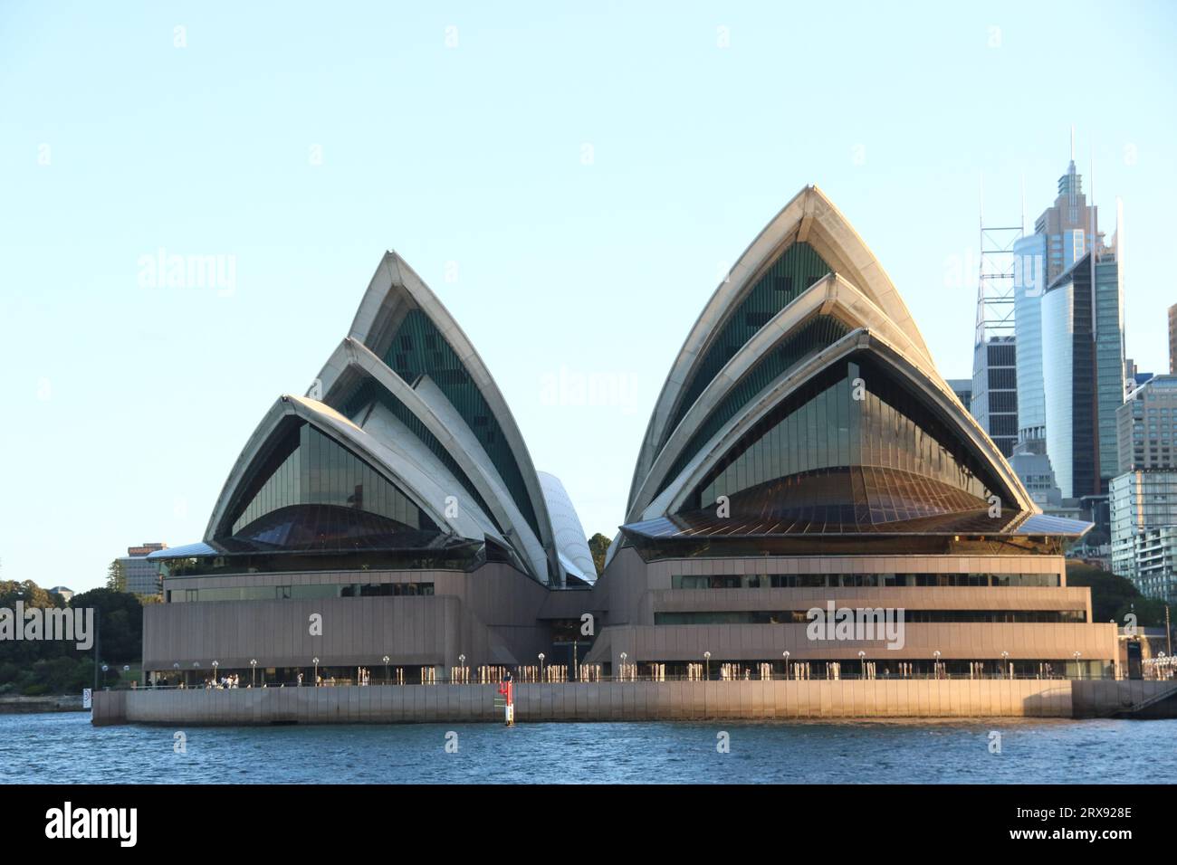 Sydney Opera House with the Sydney Central Business District in the ...