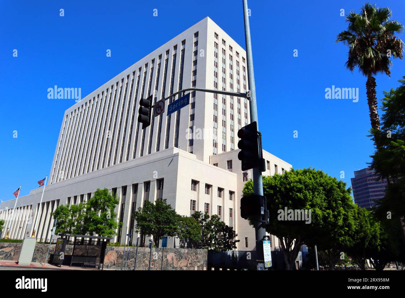 Los angeles superior court exterior hi-res stock photography and images ...