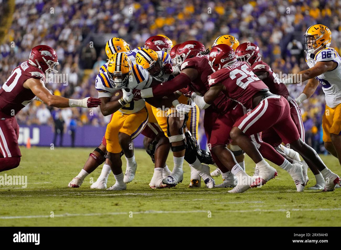 LSU running back Logan Diggs (3) carries in the second half of an NCAA ...