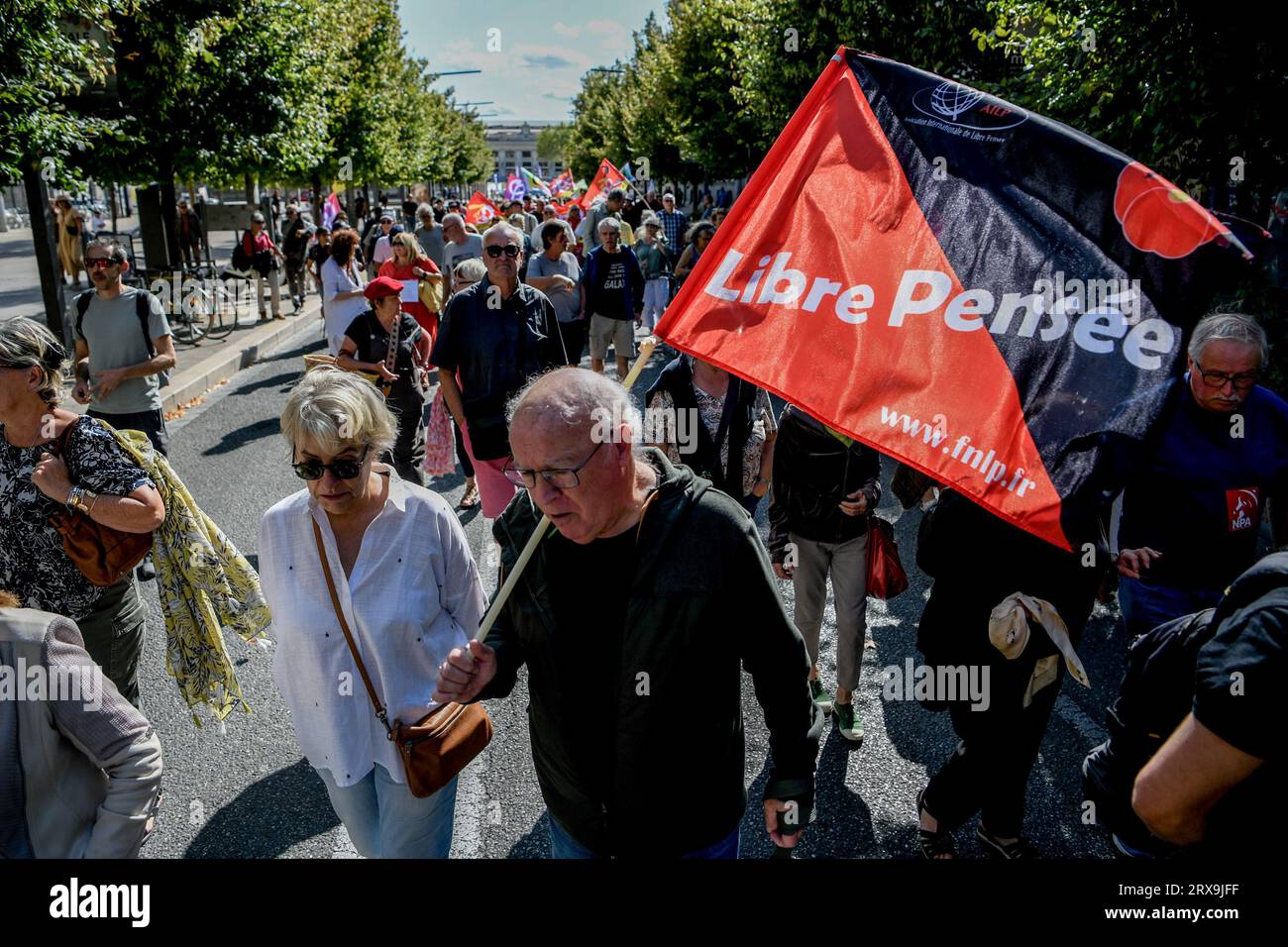 France libre flag hi-res stock photography and images - Alamy