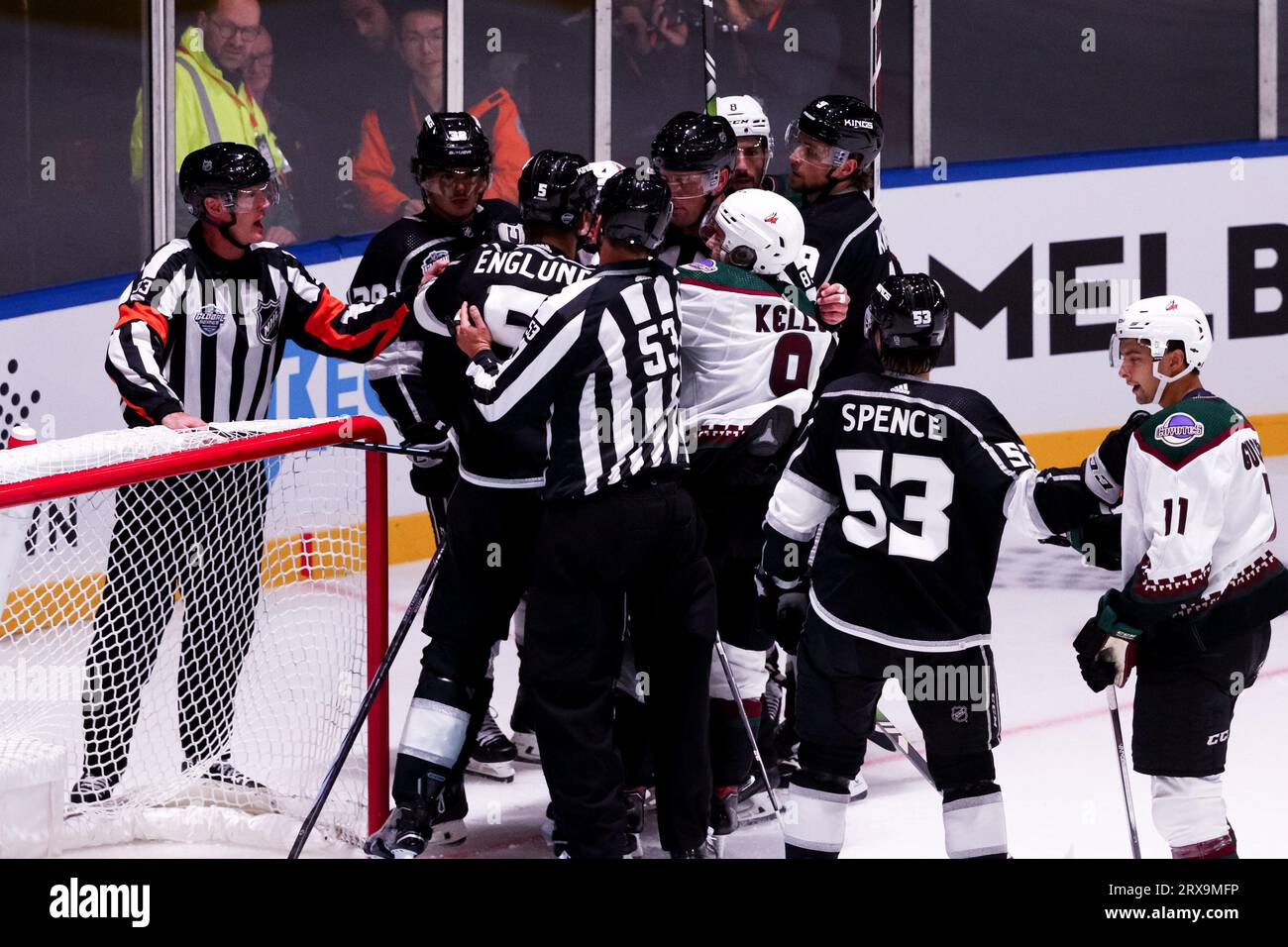 Hockey umpire hi-res stock photography and images - Alamy