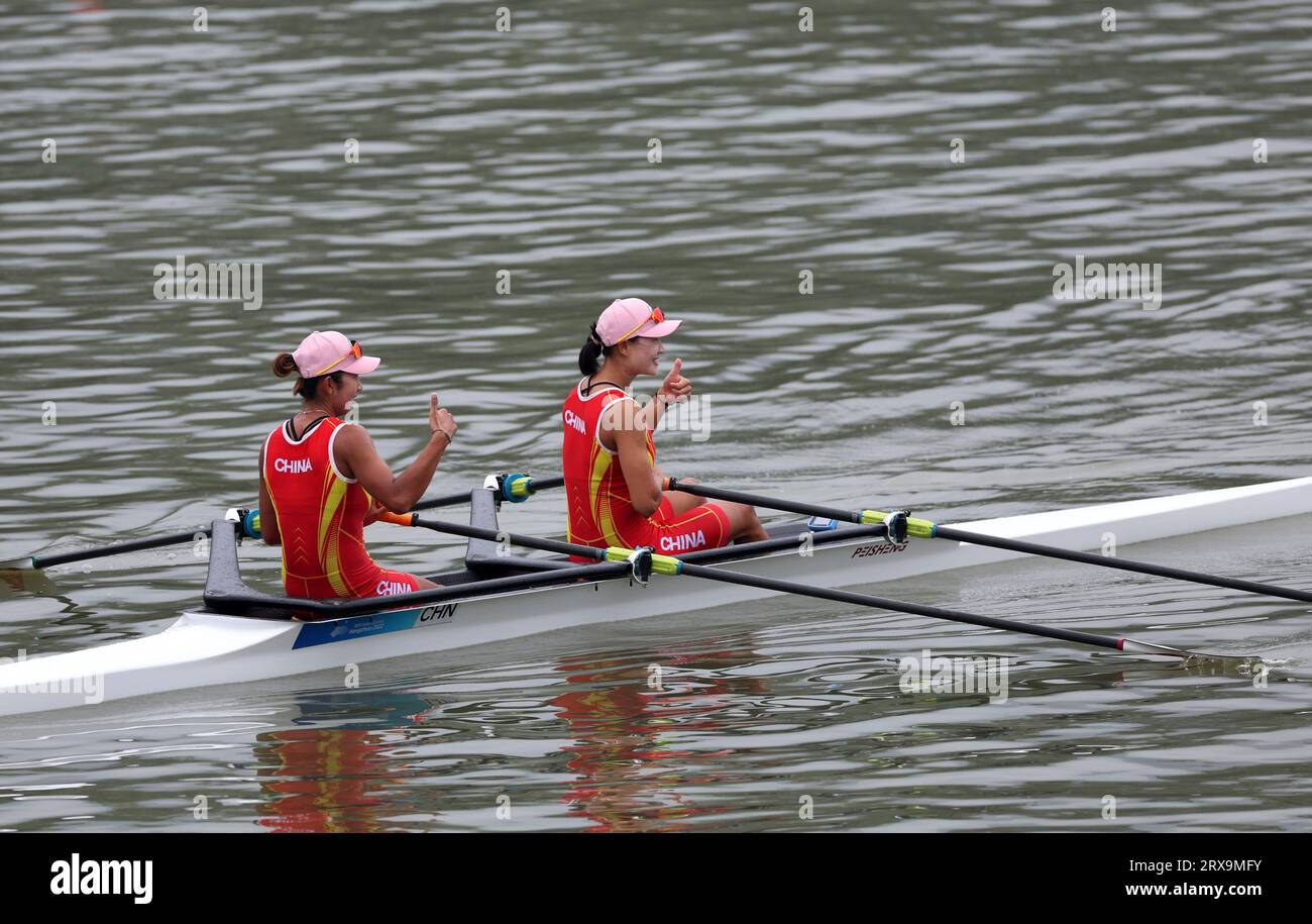 Hangzhou, China's Zhejiang Province. 24th Sep, 2023. Lu Shiyu (L) and ...