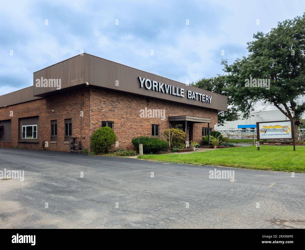Yorkville battery hi-res stock photography and images - Alamy