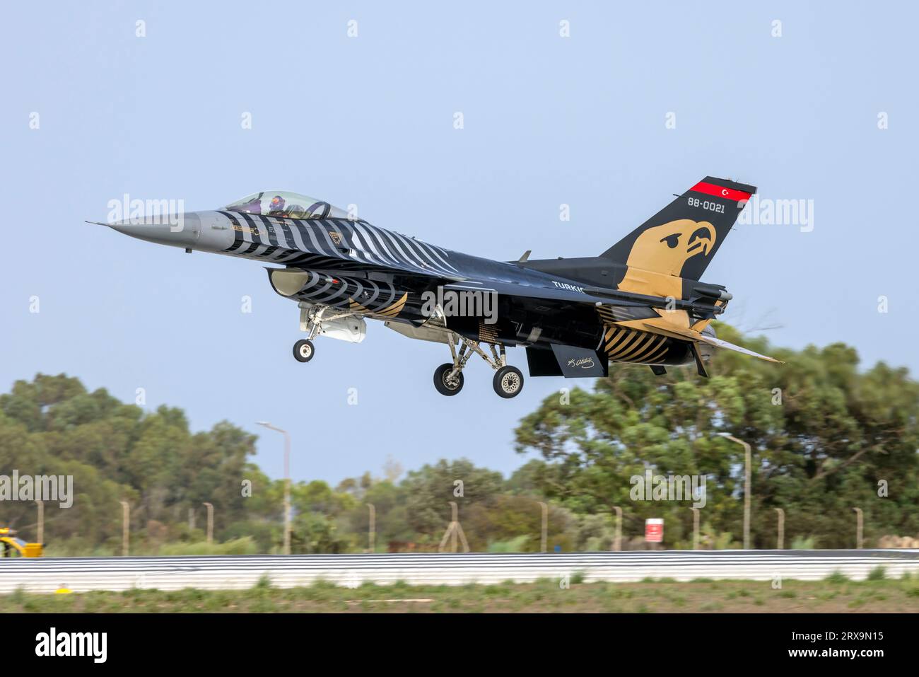 Turkish Air Force General Dynamics (TUSAS) F-16C Fighting Falcon (401 ...