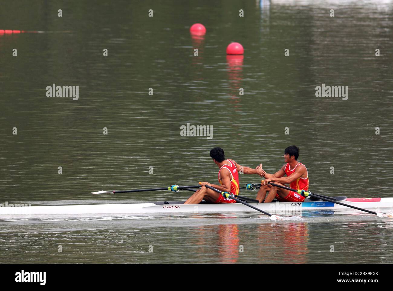 Hangzhou, China's Zhejiang Province. 24th Sep, 2023. Liu Zhiyu (R) and Zhang Liang of China ...