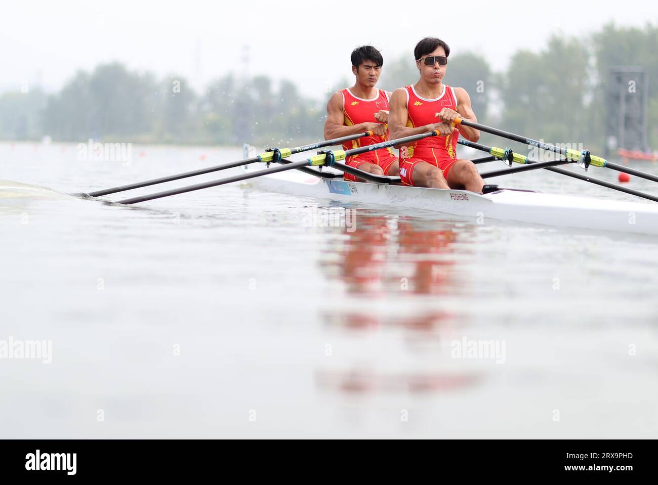 Hangzhou, China's Zhejiang Province. 24th Sep, 2023. Liu Zhiyu and Zhang Liang (R) of China ...