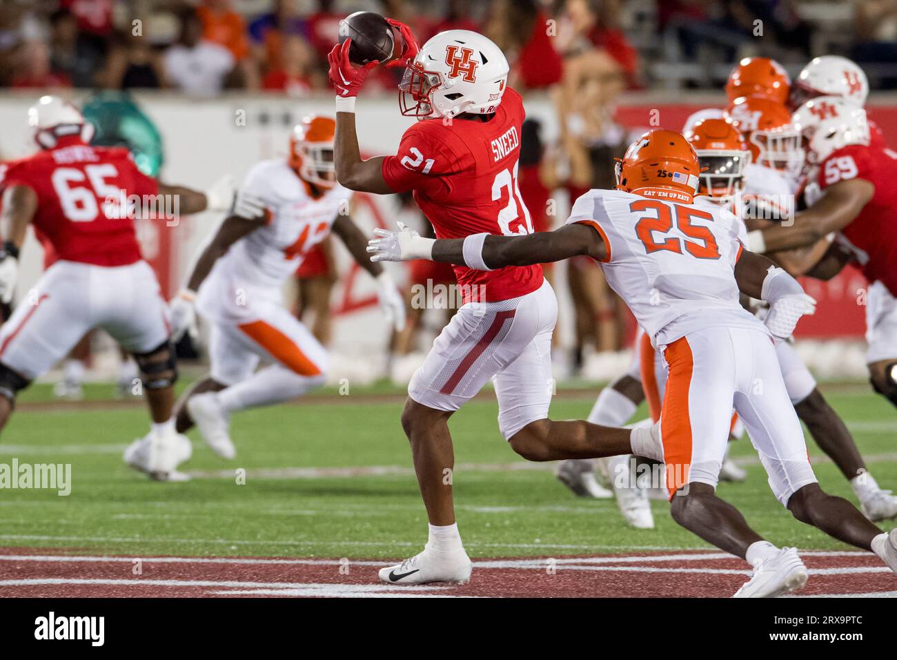 Houston, TX, USA. 23rd Sep, 2023. Houston Cougars running back Stacy ...