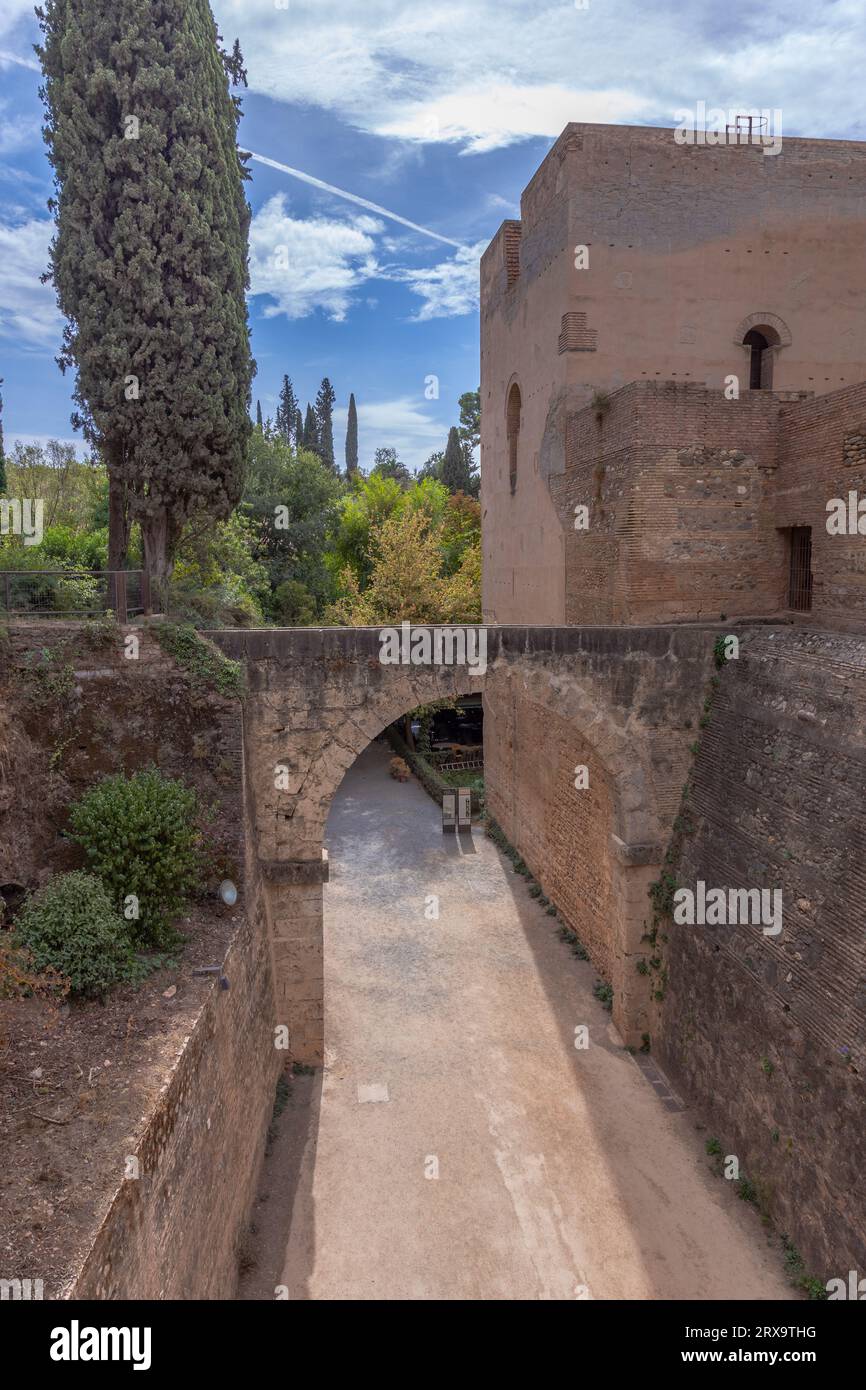 Alhambra de Granada. Palace and fortress. Ramparts, interiors ...