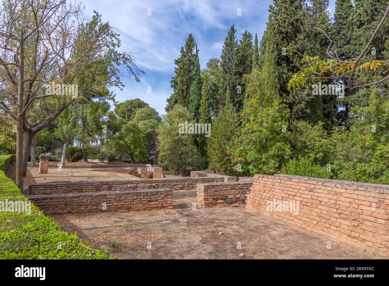 Alhambra de Granada. Palace and fortress. Ramparts, interiors ...