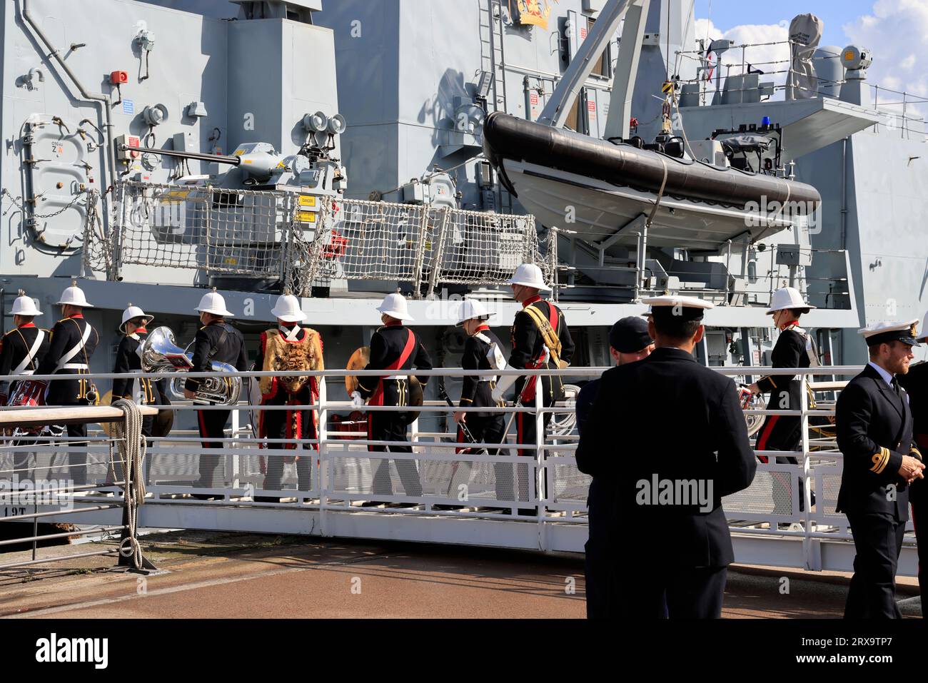 Uniforme de marins hi-res stock photography and images - Alamy