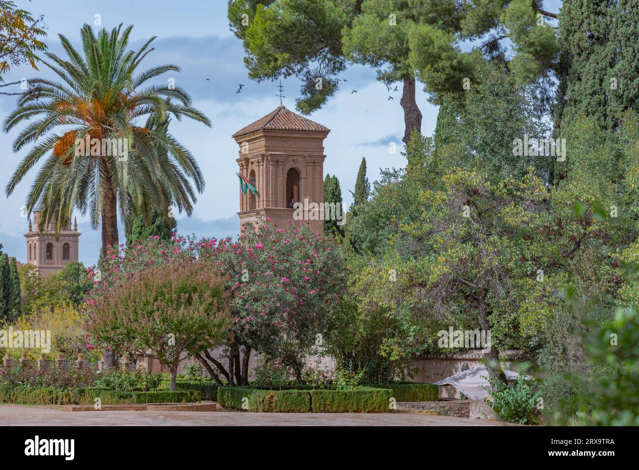 Alhambra de Granada. Palace and fortress. Ramparts, interiors ...