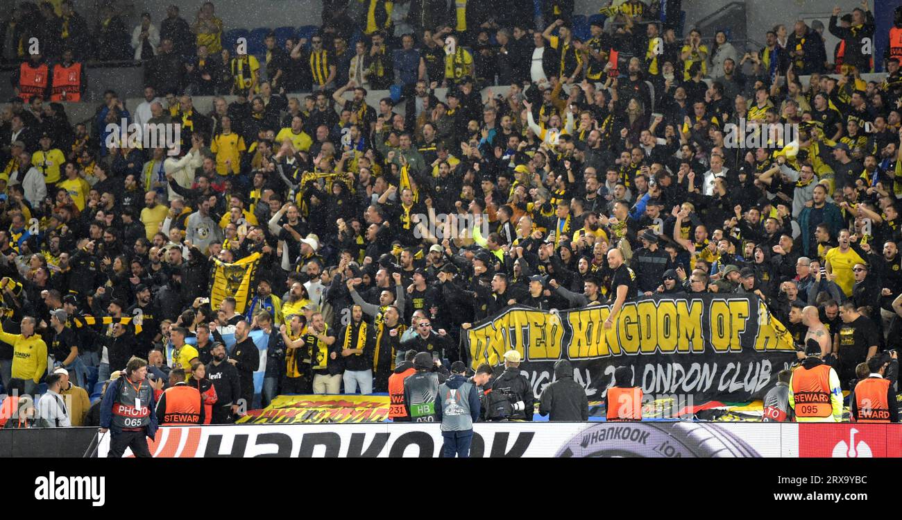 Aek athens fans 2023 hi-res stock photography and images - Alamy