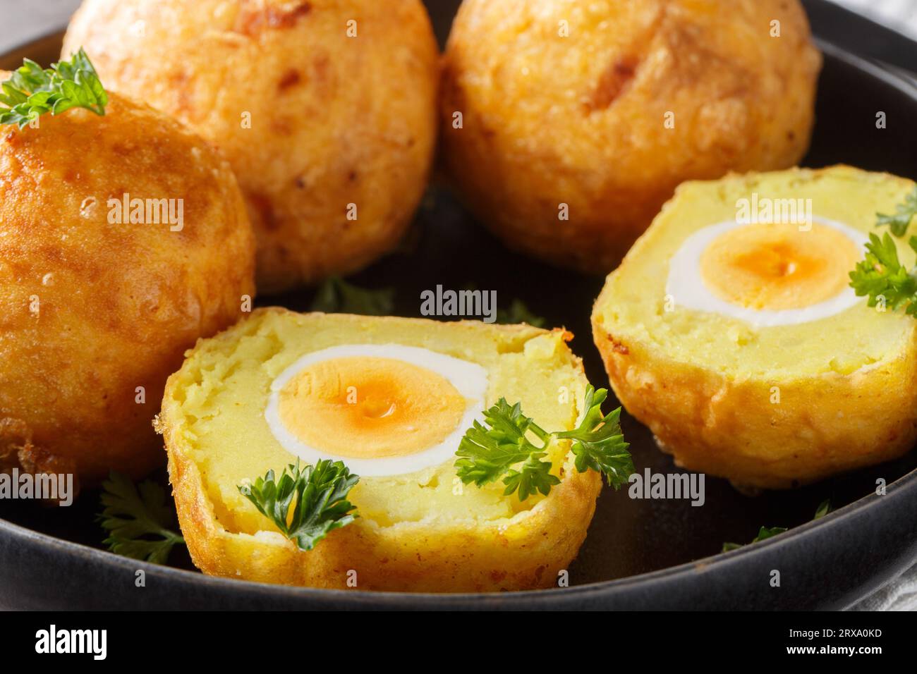 Cassava crisp hi-res stock photography and images - Alamy