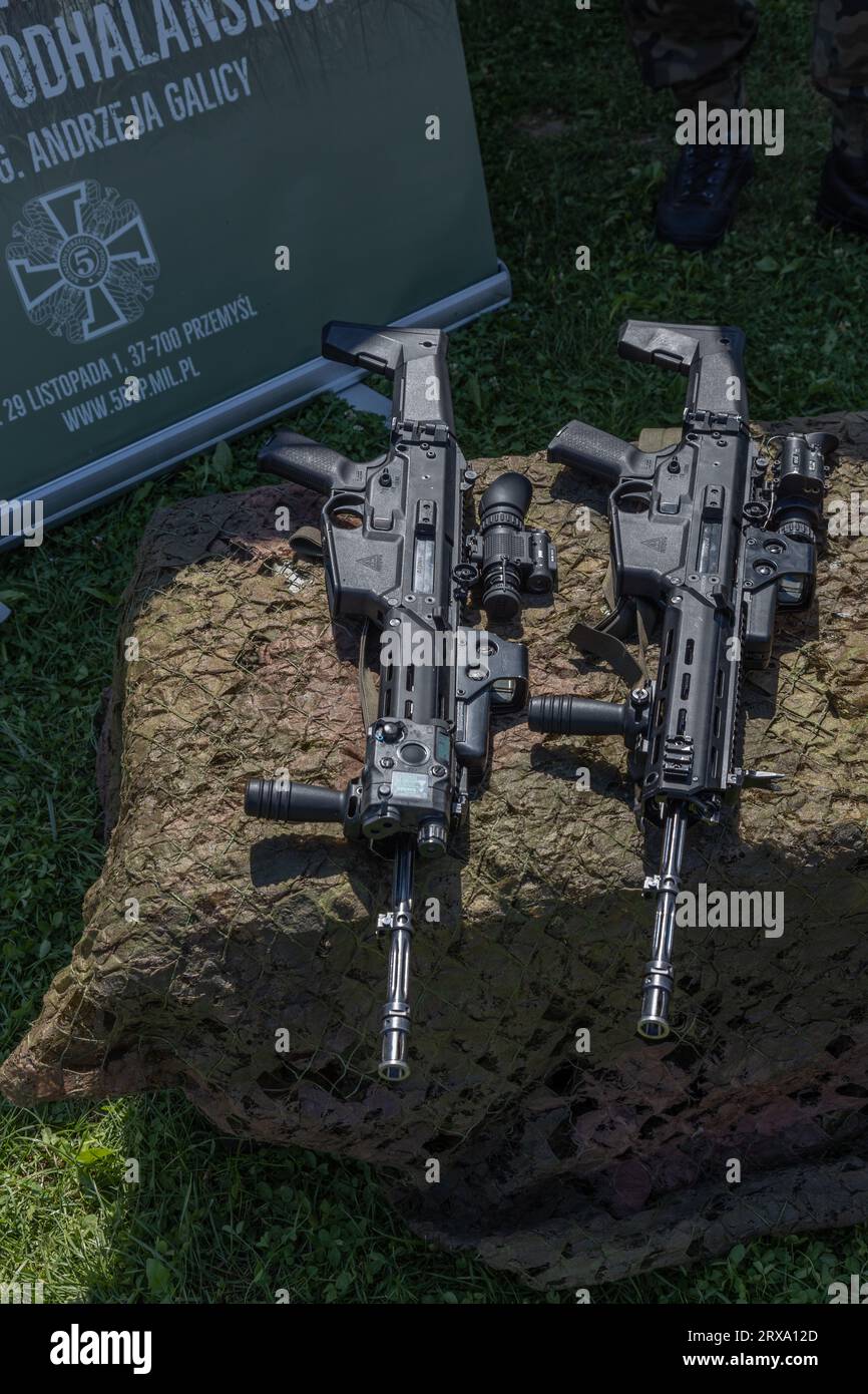 Artillery self propelled assault gun hi-res stock photography and ...