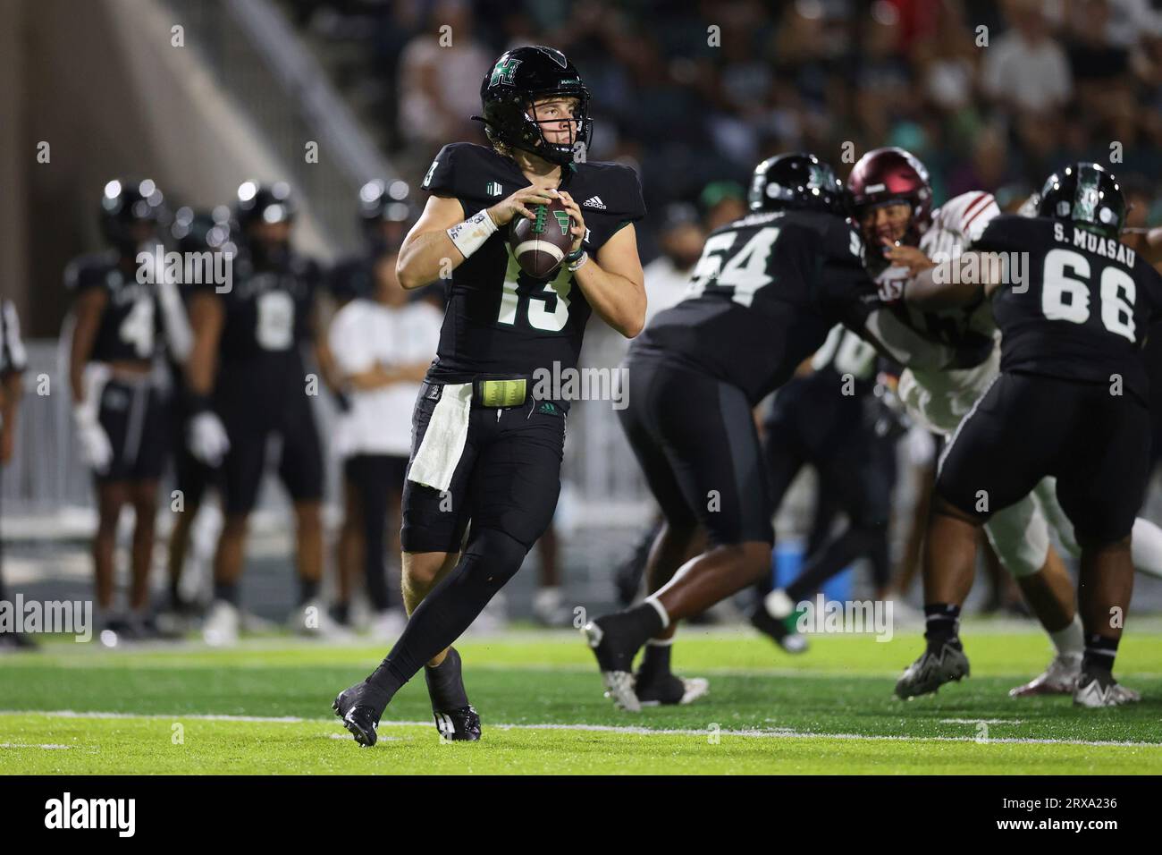 Hawaii quarterback Brayden Schager (13) in action during an NCAA ...