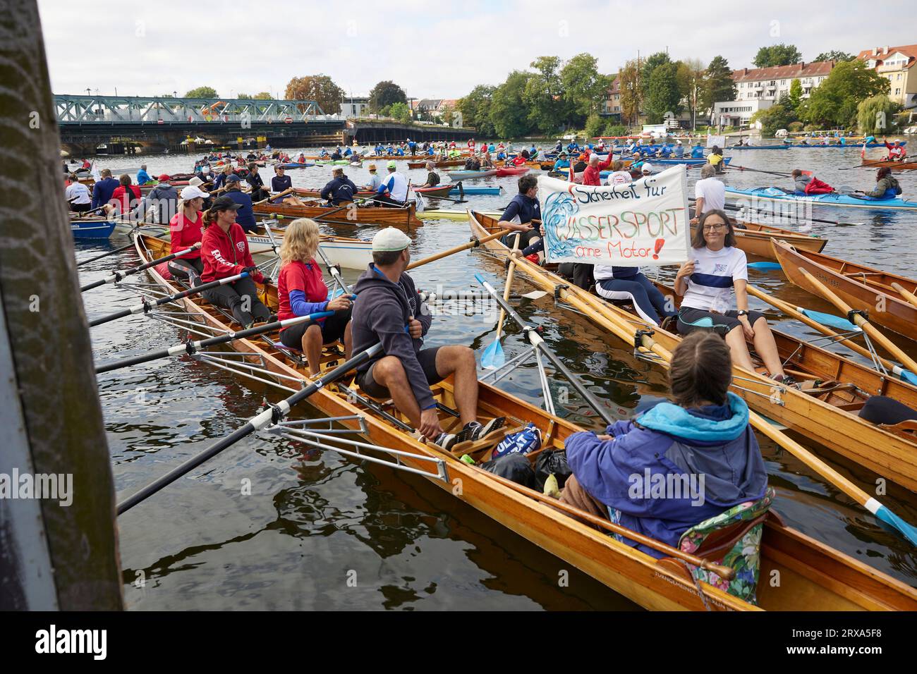Swim rules hi-res stock photography and images - Alamy