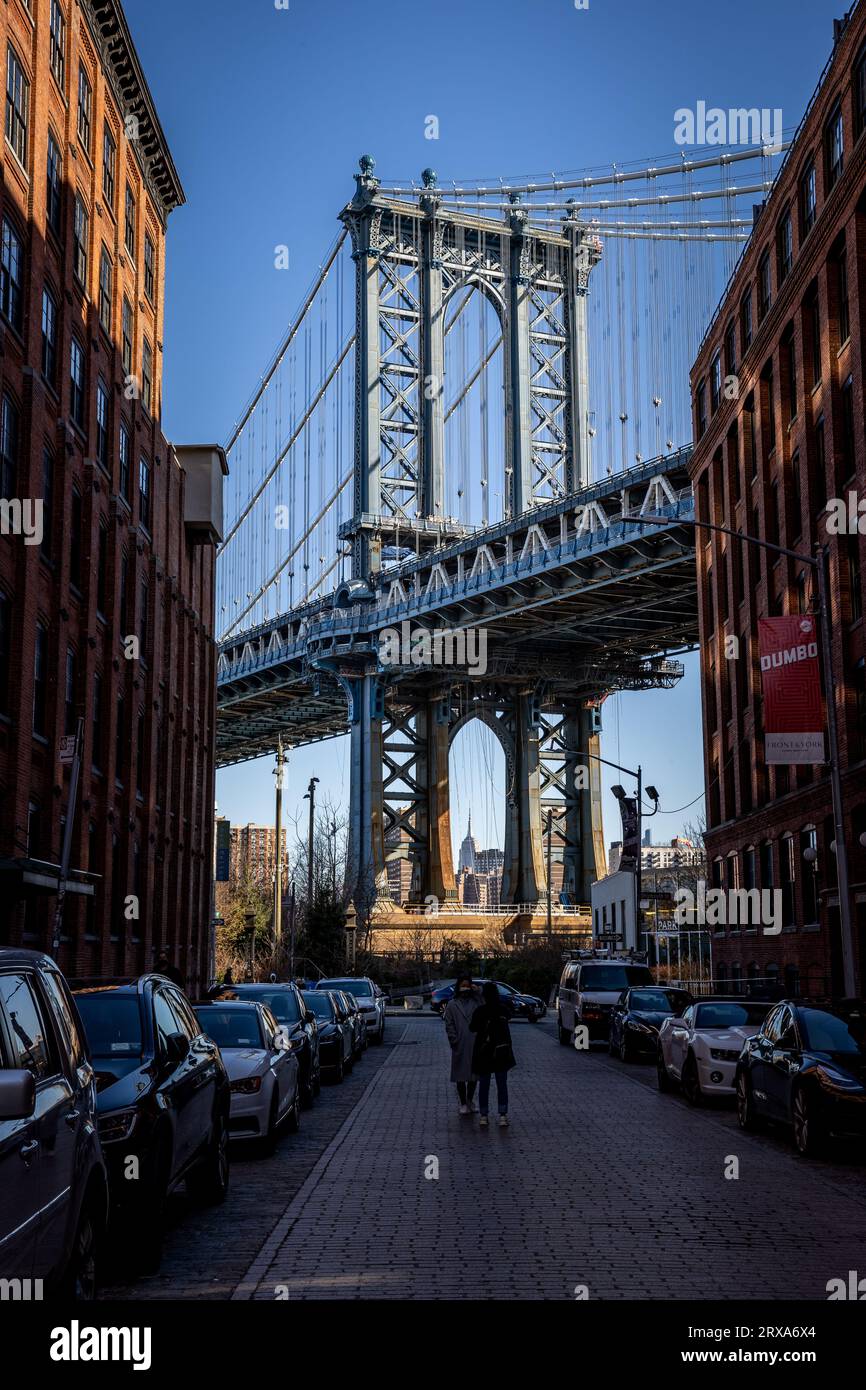 Iconic dumbo view manhattan hi-res stock photography and images - Alamy