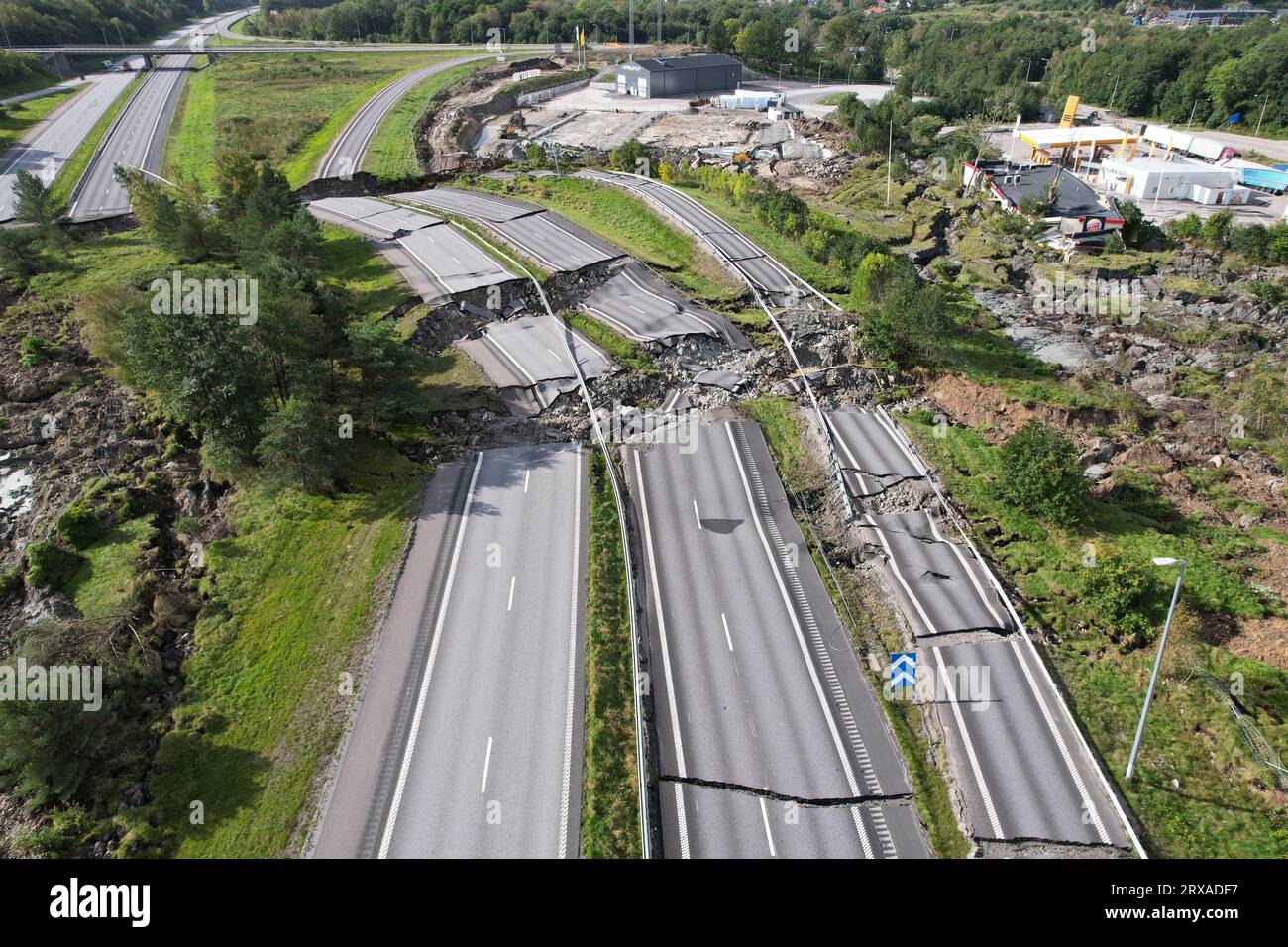 Stenungsund, Sverige. 24th Sep, 2023. Large damages at E6 near ...