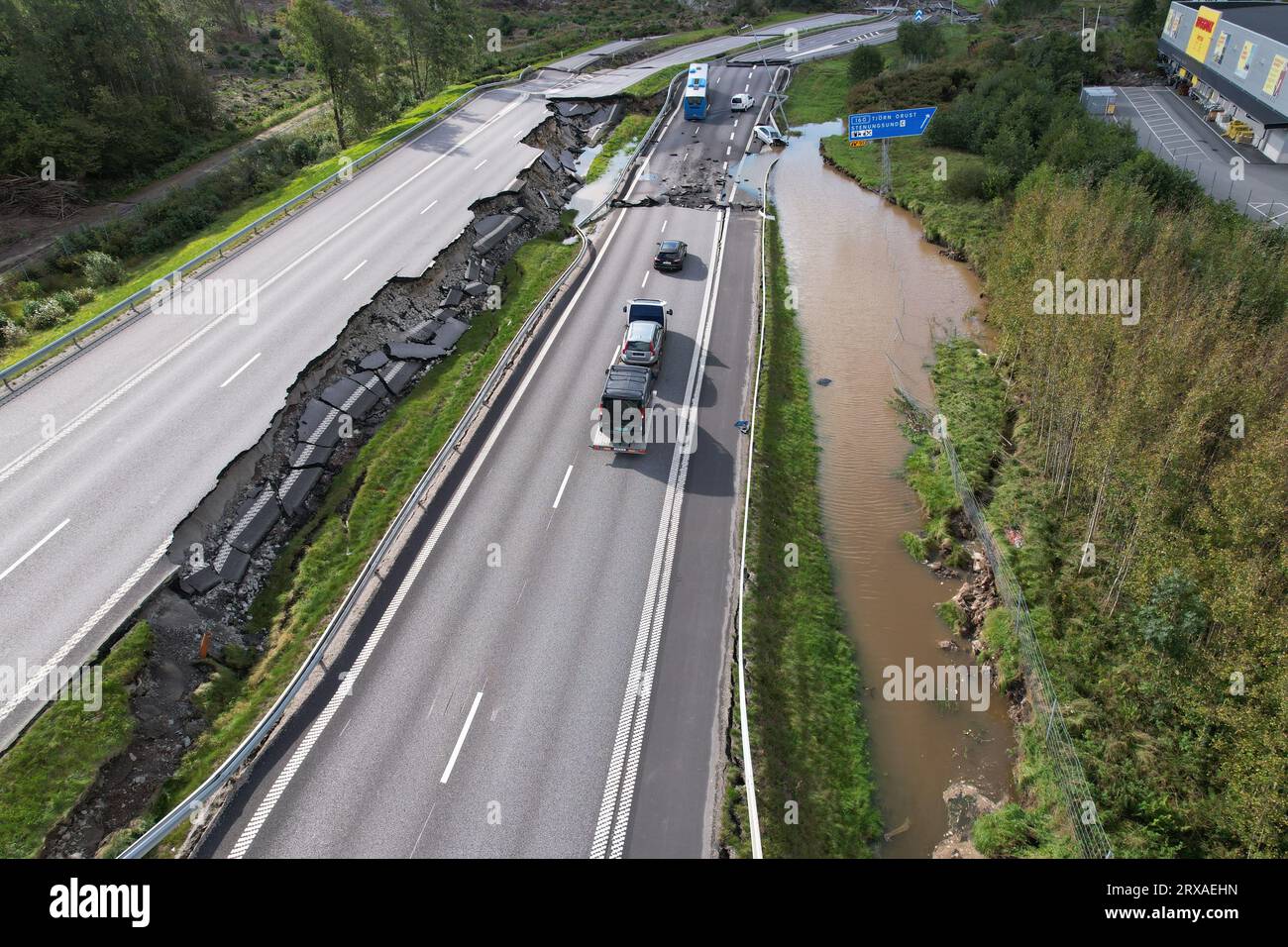 Stenungsund, Sverige. 24th Sep, 2023. Large damages at E6 near ...