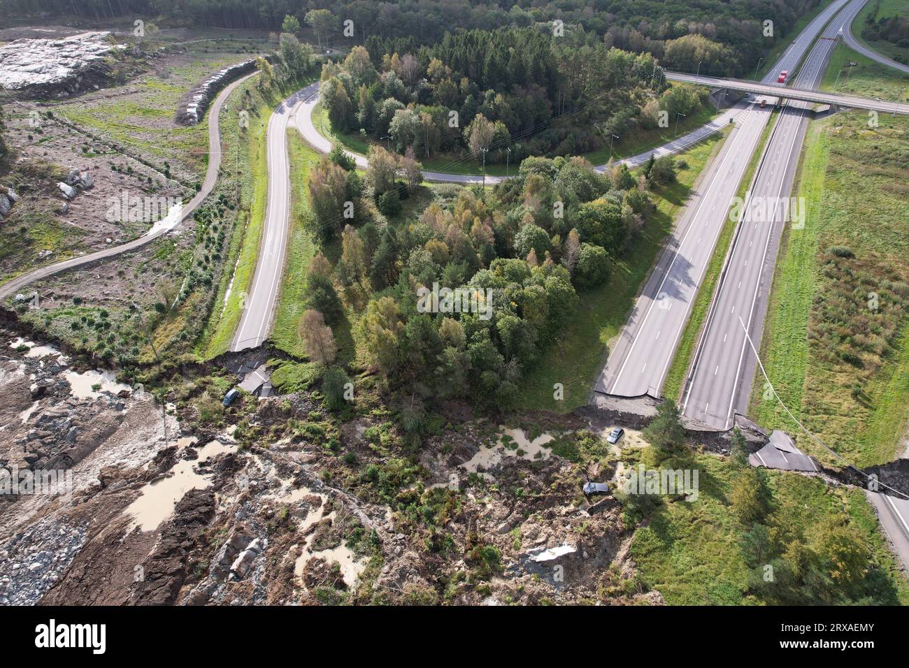 Stenungsund, Sverige. 24th Sep, 2023. Large damages at E6 near ...
