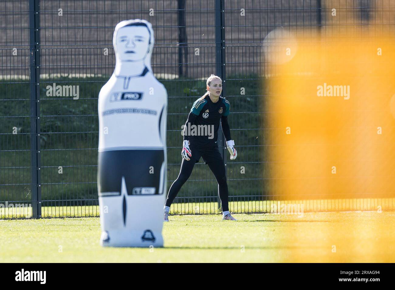 Essen, Deutschland. 24th Sep, 2023. Merle Frohms (Deutschland, #1 ...